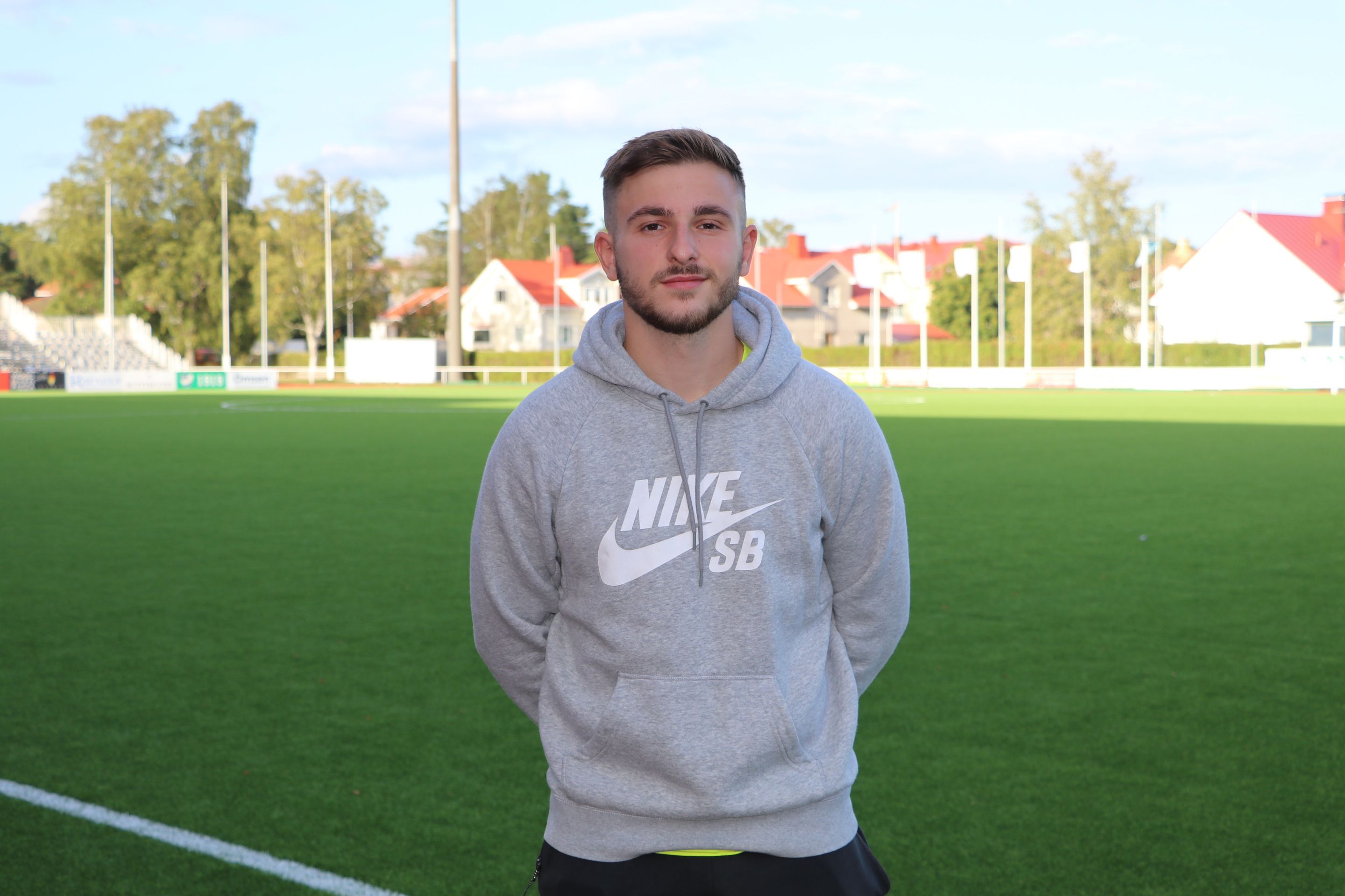 Albion Ademi hoppas avsluta säsongen i IFK - Ålands Radio & TV