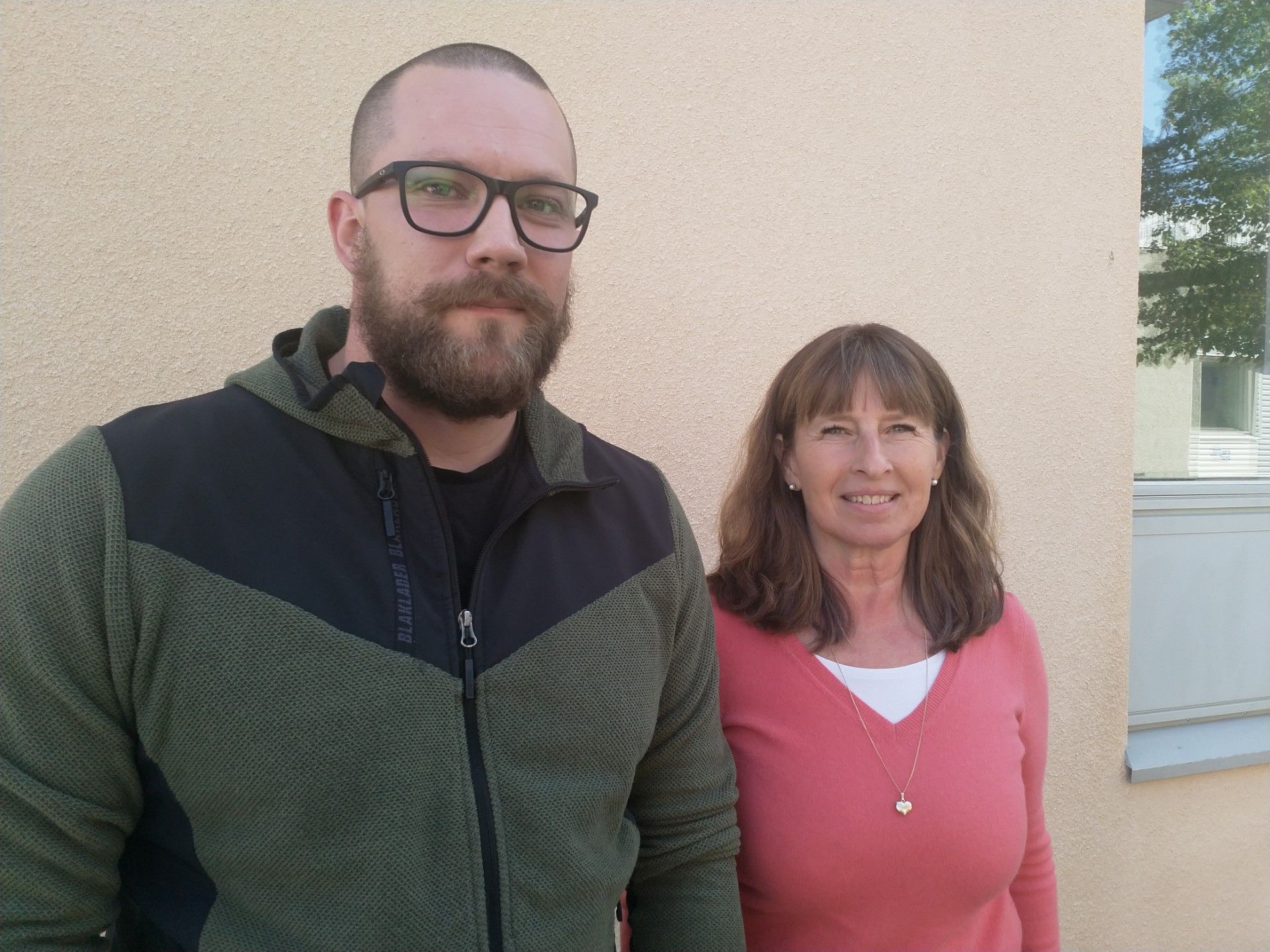 Peggy Eriksson och Jonas Back om försvarsorganisationer på Åland ...