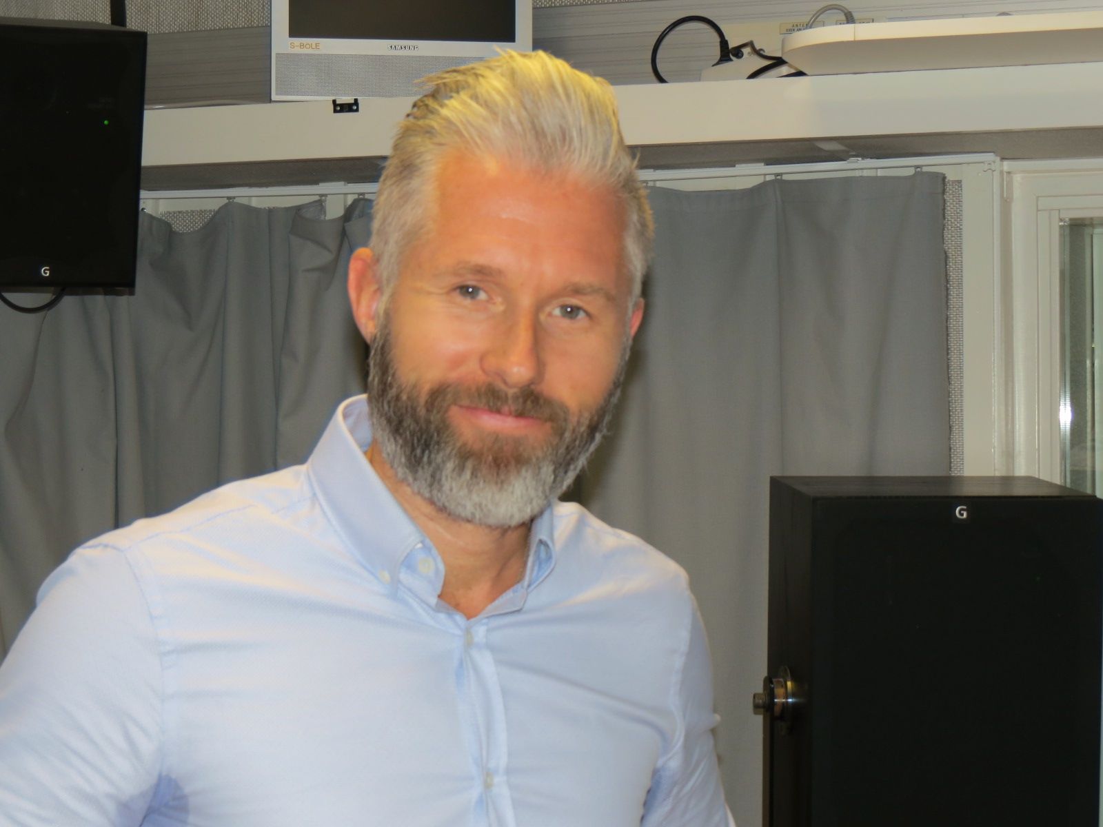 Surfar vi för mycket? - Ålands Radio & TV